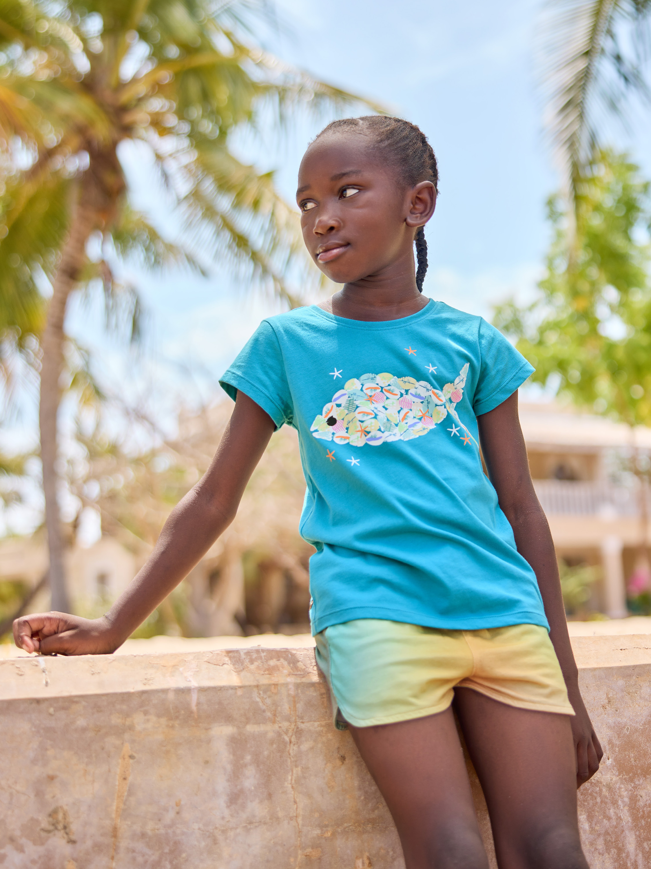 GIRL & Shell Fish Graphic Tee & GRAPHIC TEE & Tea Collection