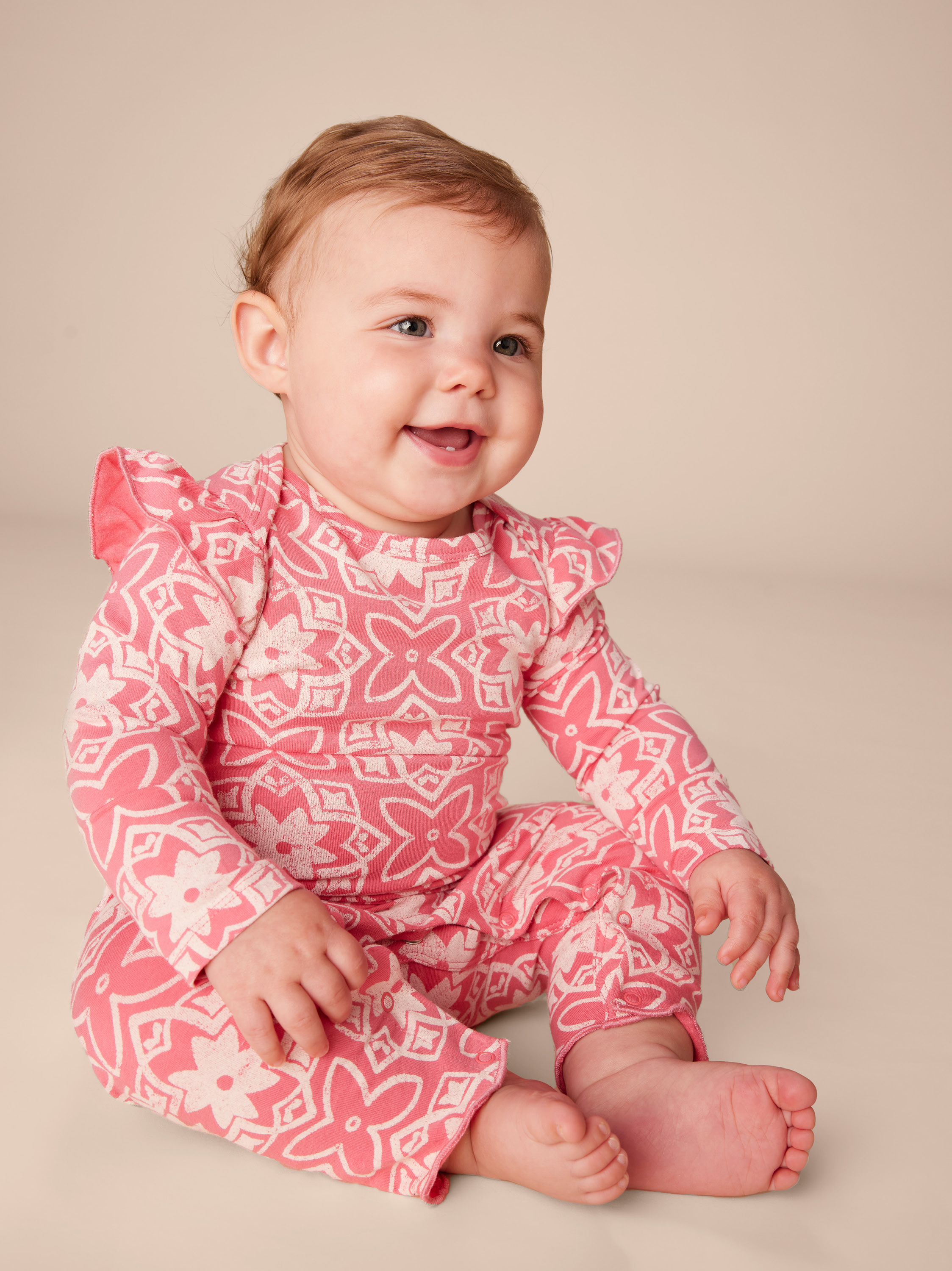 LITTLE GIRL & Ruffle Shoulder Baby Romper & ONEPIECE & Tea Collection