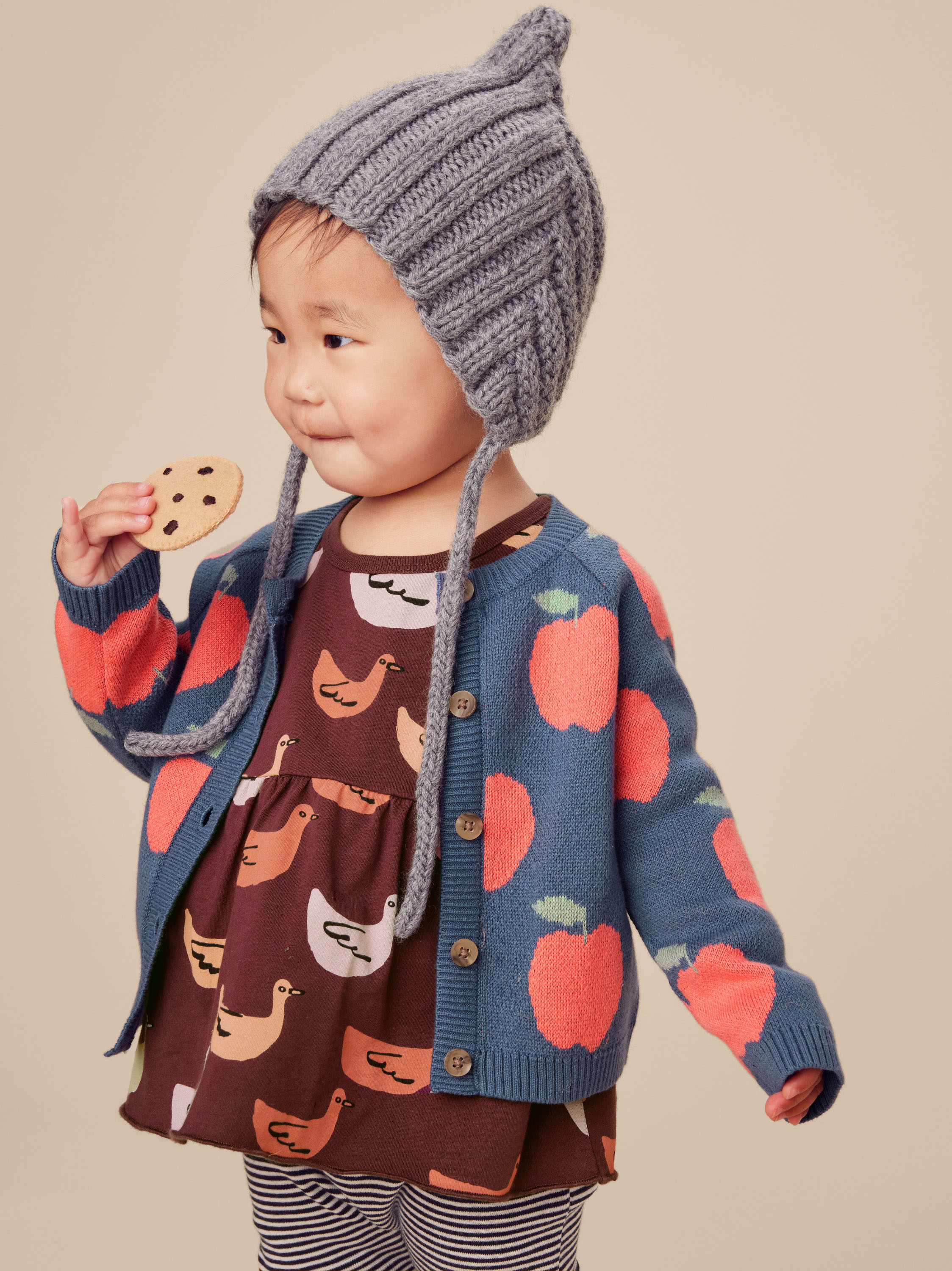 LITTLE GIRL & Iconic Baby Cardigan & SWEATER & Tea Collection